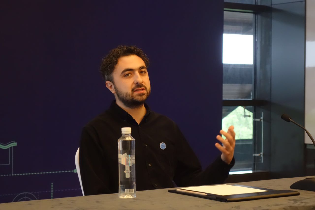 DeepMind联合创始人谈人工智能：除了下棋还能看病_凤凰科技