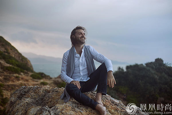 丹贝隆Daniel Bellone演唱会上海站：要给你满满的爱_凤凰时尚