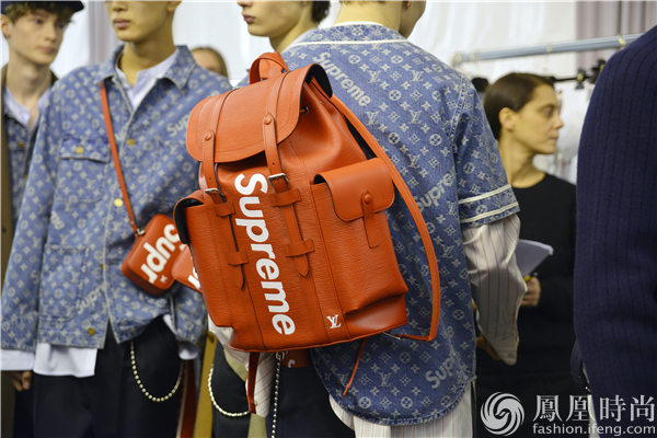 LV和Supreme联名系列发布！“奢潮”的时代到来了？_凤凰时尚